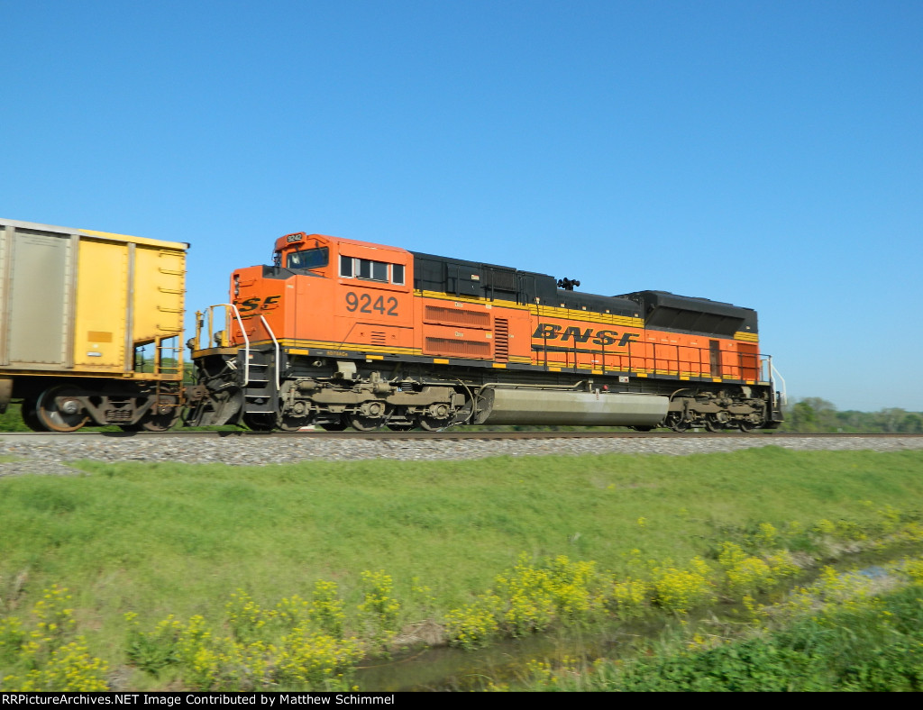 BNSF 9242 DPU
